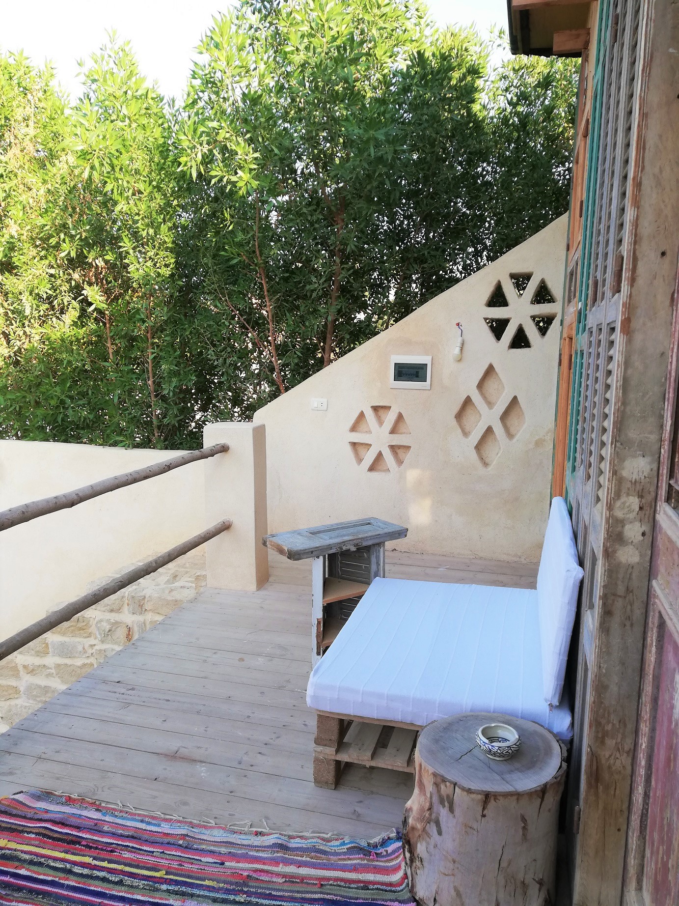 El-Sheesh – Barefoot in Egypt